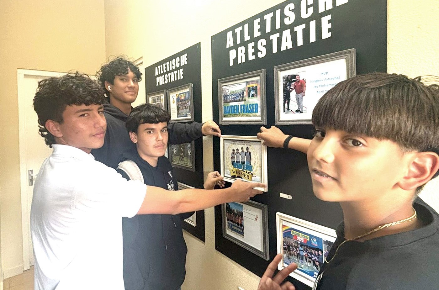 A honra alumnonan di Colegio Nigel Matthew cu a sobresali den deporte