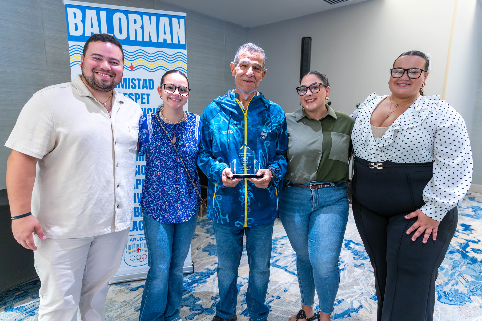 A nombra Jesus Leon Elias “Chu” Halabi como e prome miembro Honorario ...