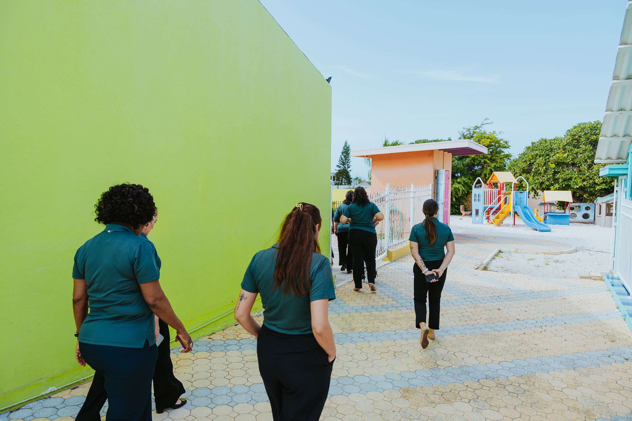 Aruba Bank cu donacion di 100 mil Florin na Stichting Casa Cuna Progreso