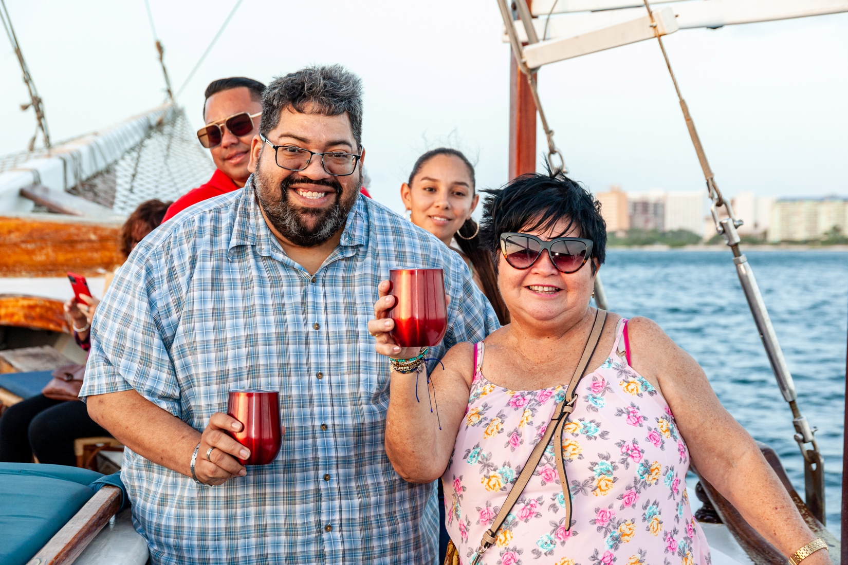 Aruba Bank ta gradici prensa pa bon trabou y a celebra Dia di Prensa ...