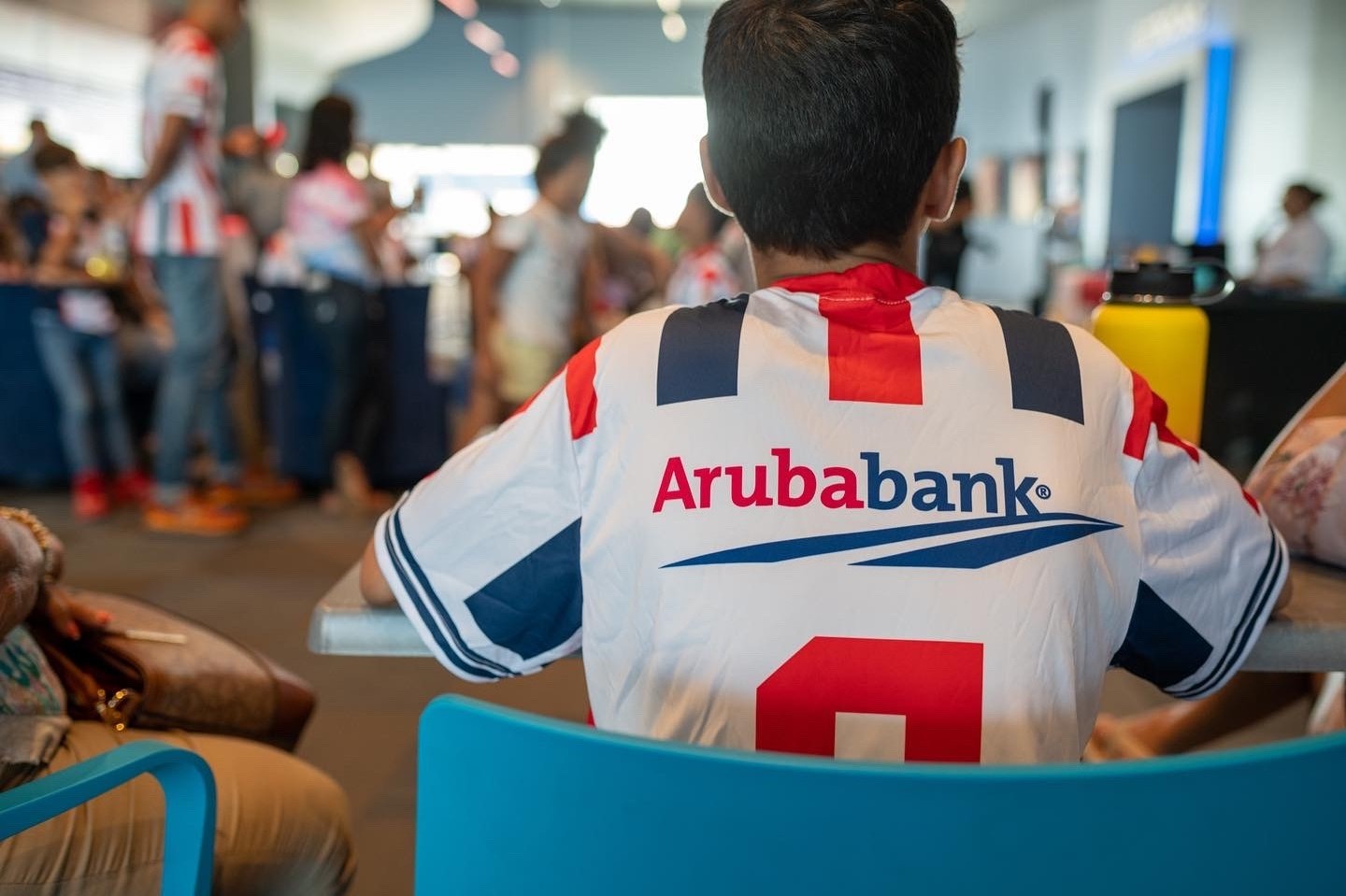 Aruba Bank ta orguyoso di patrocina team U13 di RCA