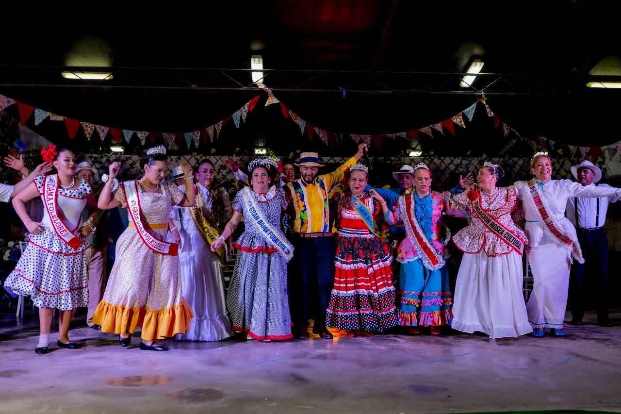 Aruba a corona Gran Dama Folklore 2025