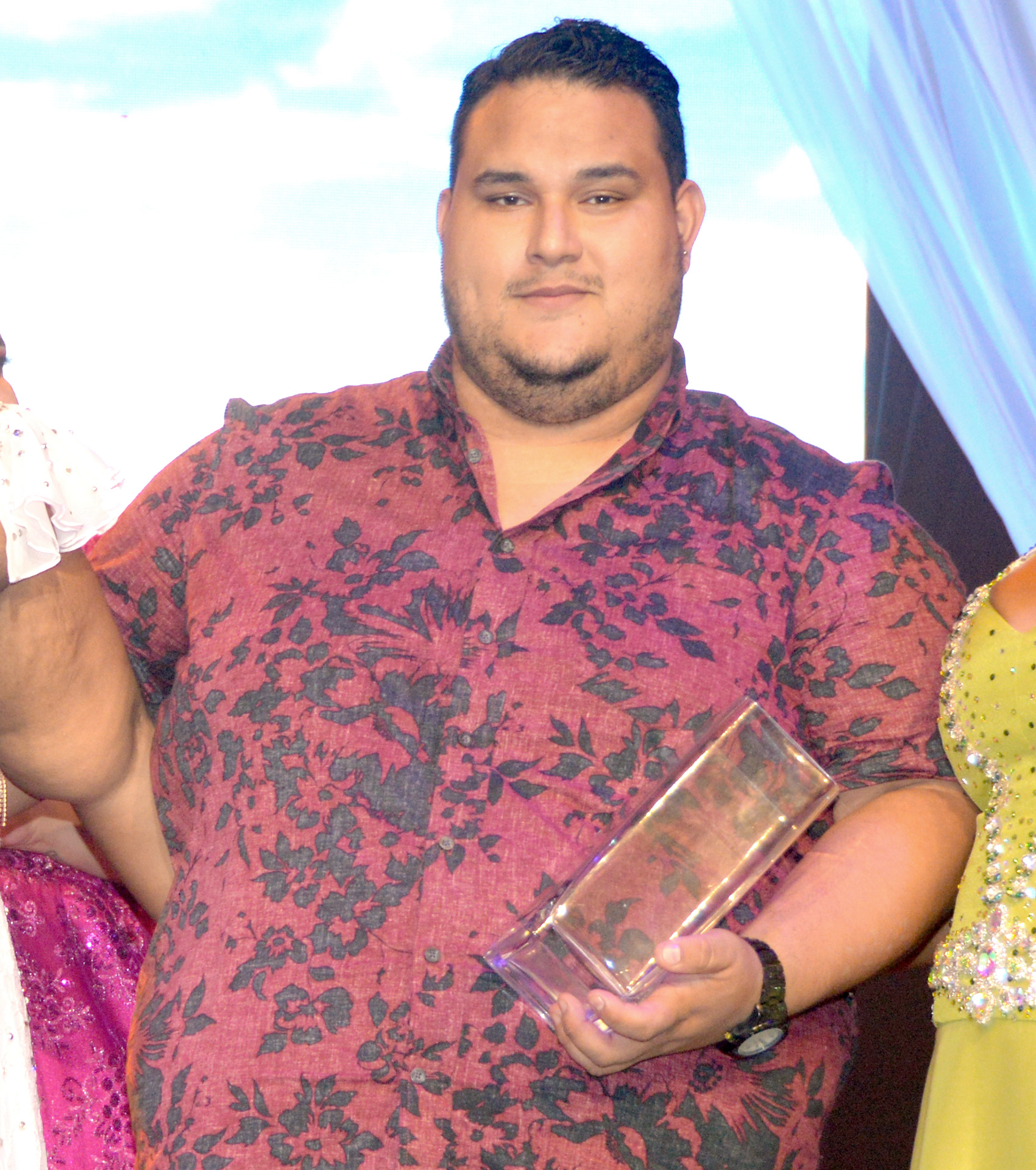 Johnny Gutierrez a gana premio di ‘Best Coach’ durante certamen Miss ...