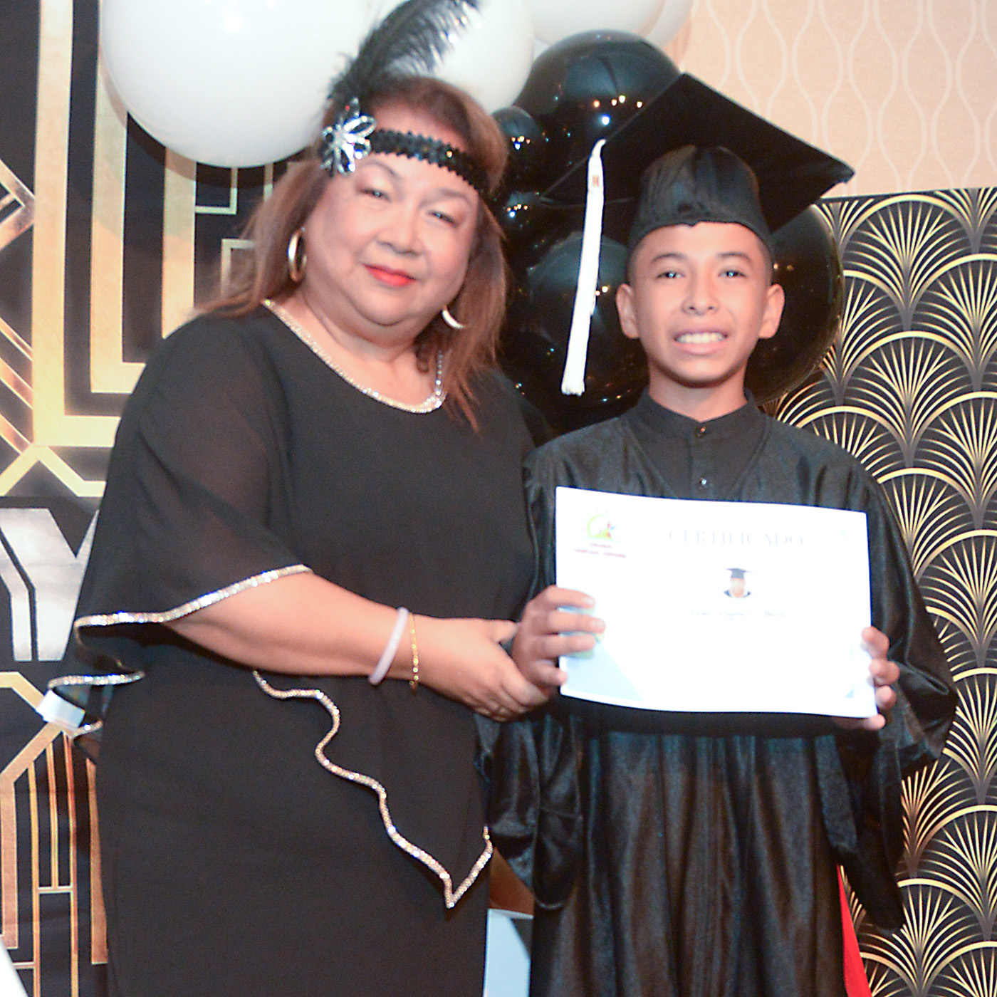 Bunita anochi di graduacion di Colegio Conrado Coronel