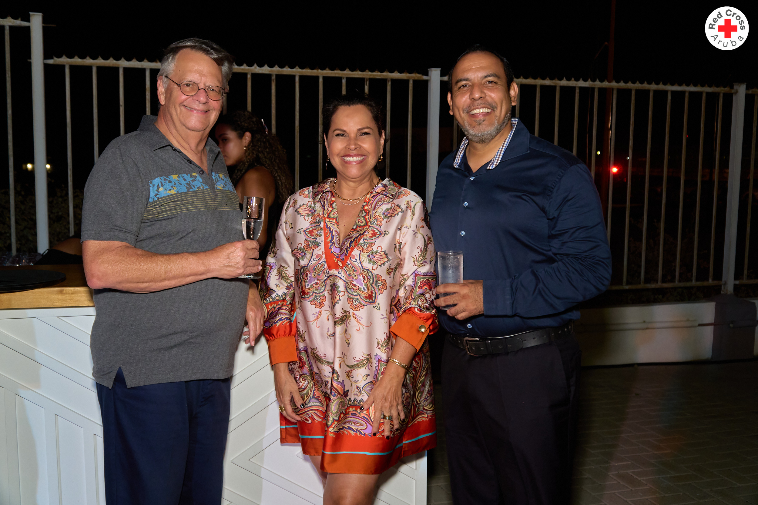 “Capes for a Cause” di Cruz Cora Aruba a demostra e poder di ...