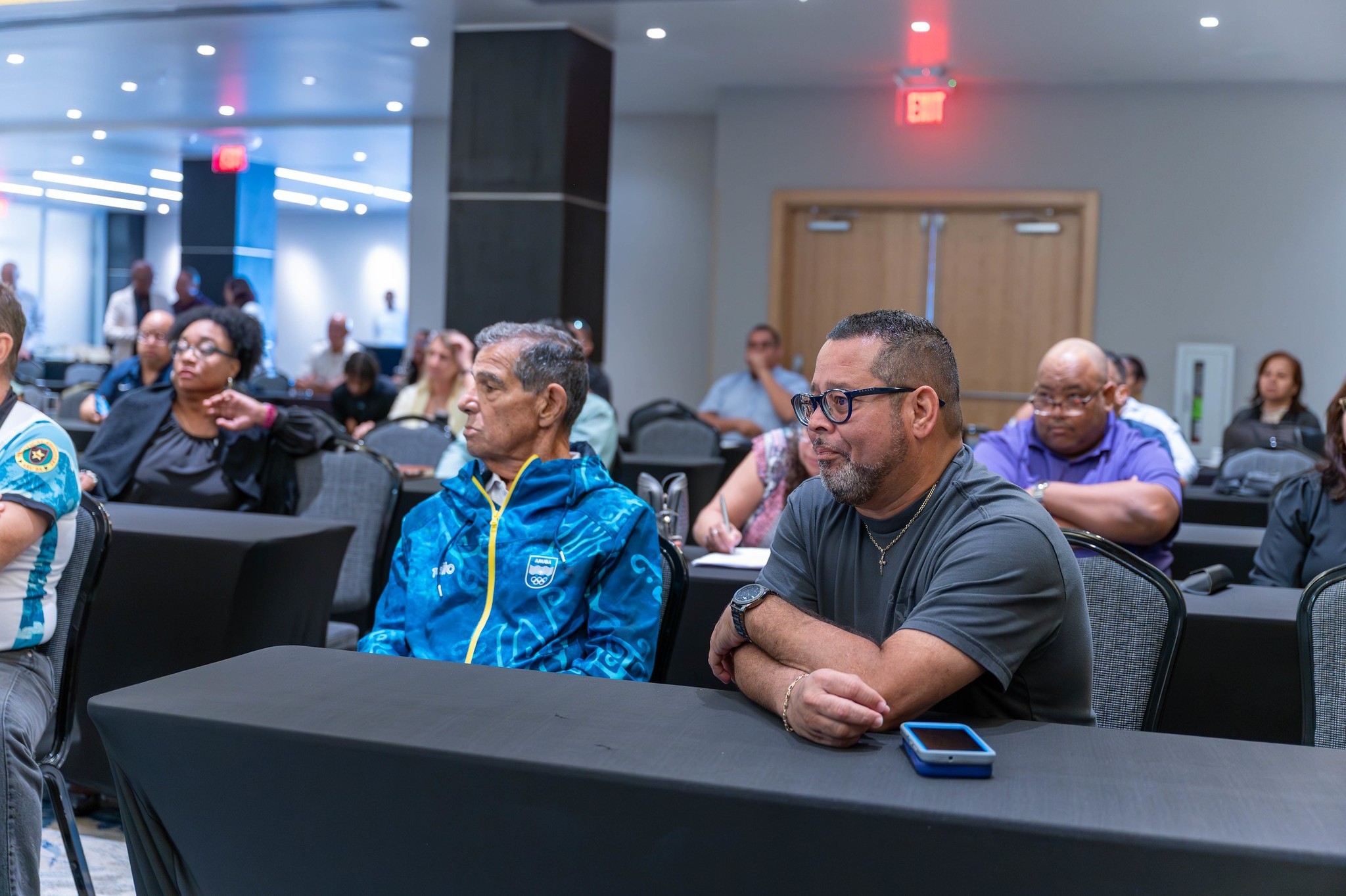 Comite Olimpico a reconoce Seever Krozendijk pa su añanan di trabao ta ...