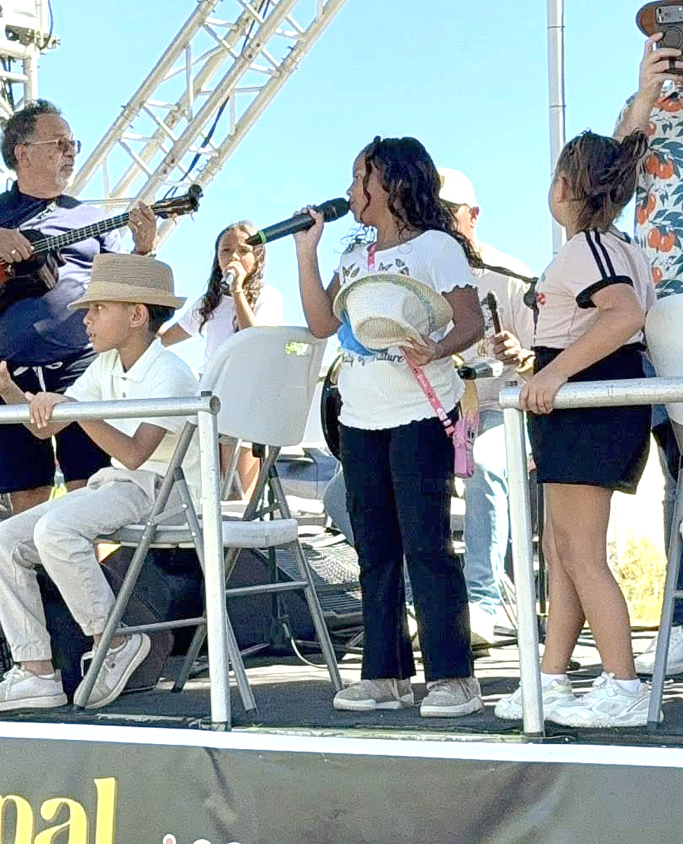 Dande a pasa bishita Maria Goretti College riba prome dia di scol