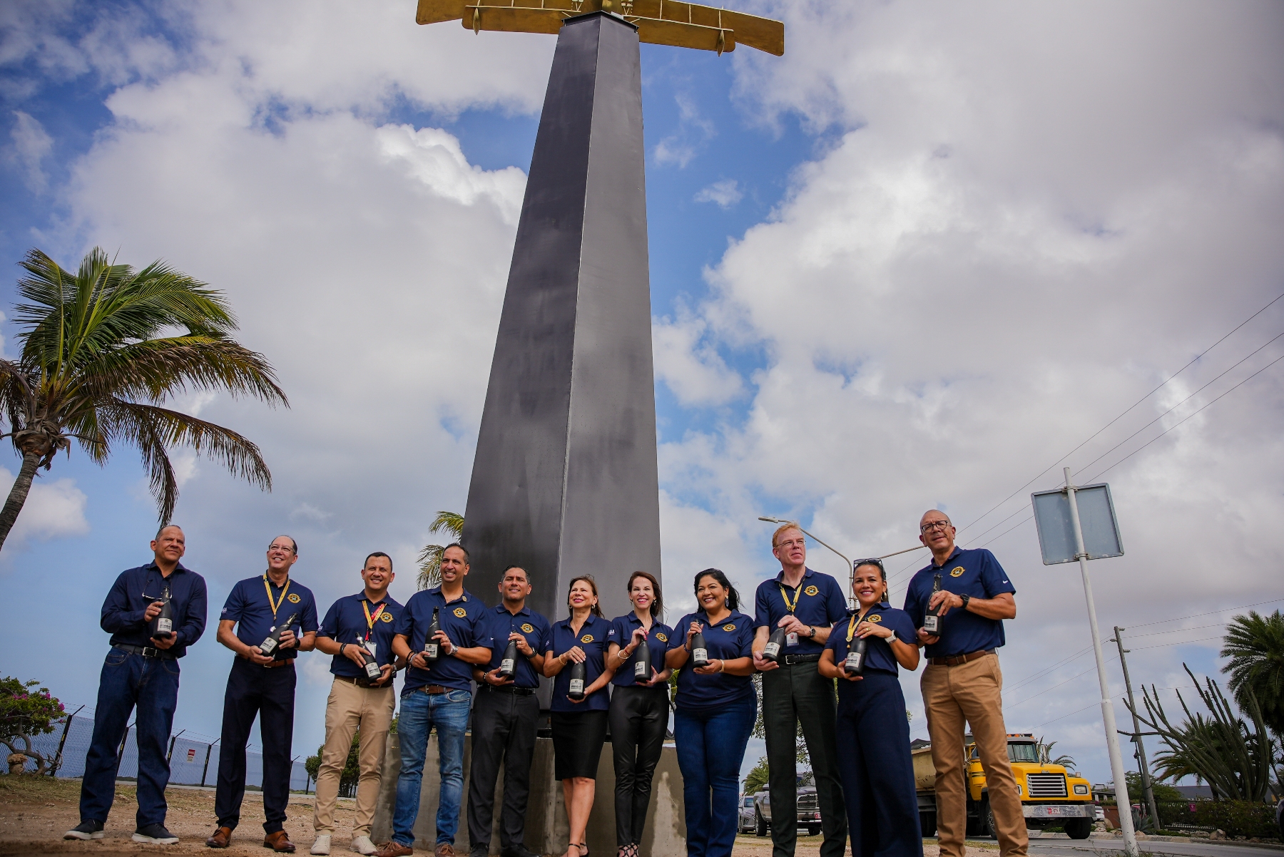 Diabierna a habri celebrando 100 aña di Aviacion na Aruba