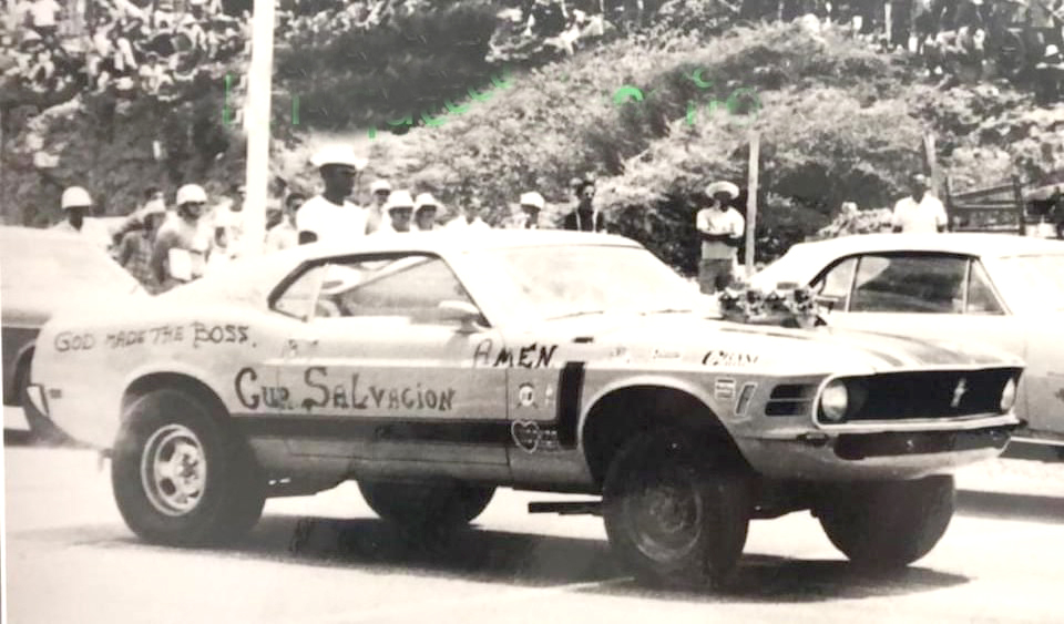 Legendario di drag race a fayece na Curacao