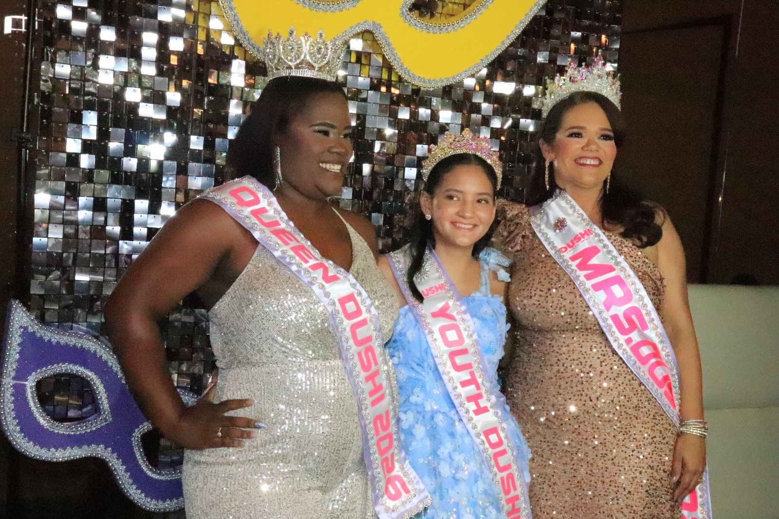 Dushi Carnival Group a dispidi di su Reinanan di Carnaval 2025 y a ...