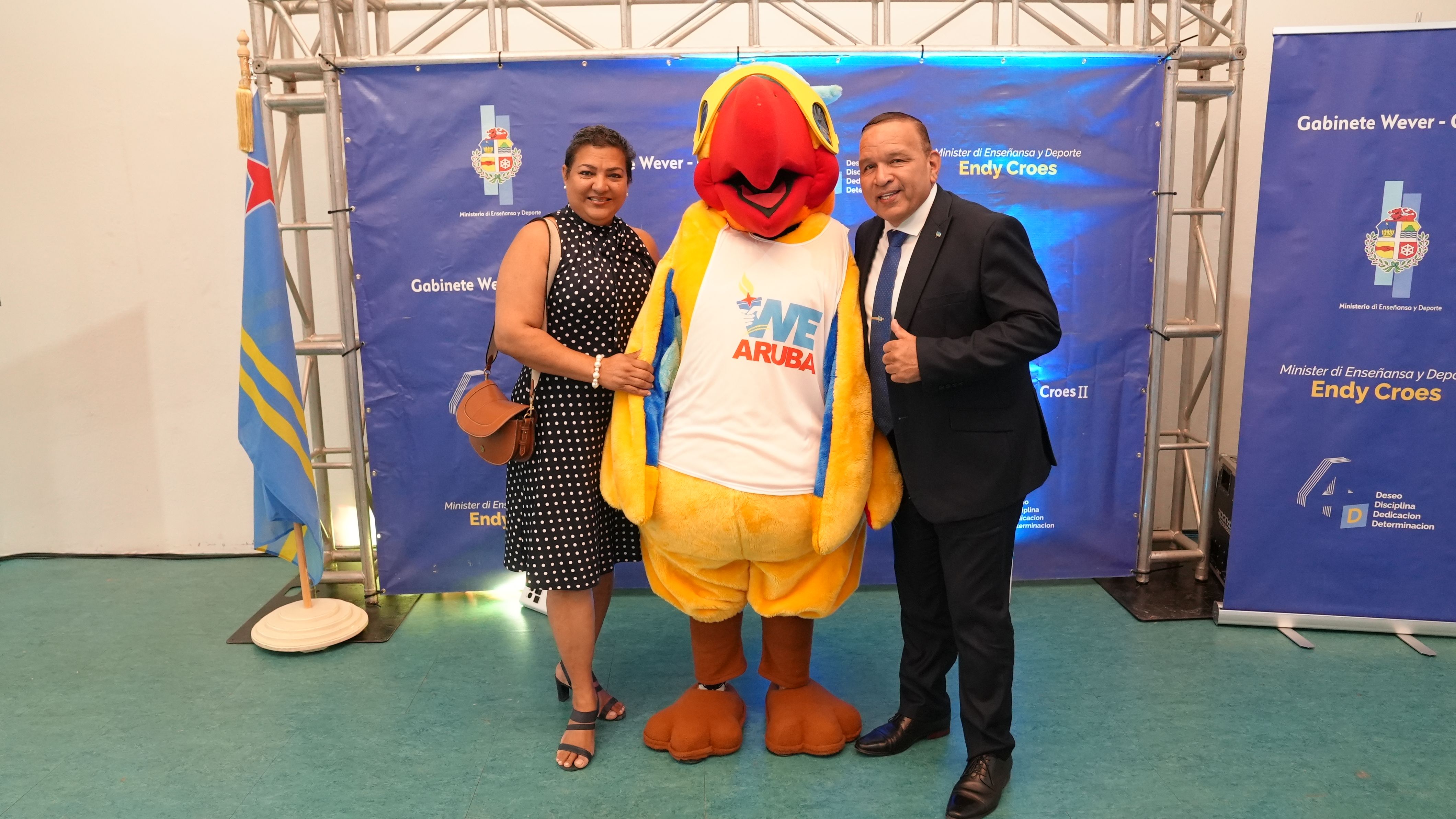 E gran apertura di Weganan Escolar ta inicia awe 6 or di atardi na ...