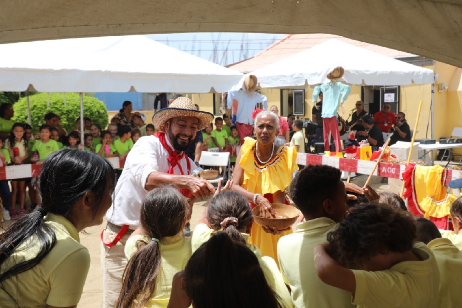 Ministro di Cultura presente na proyecto escolar ‘Fiesta di San Juan ...