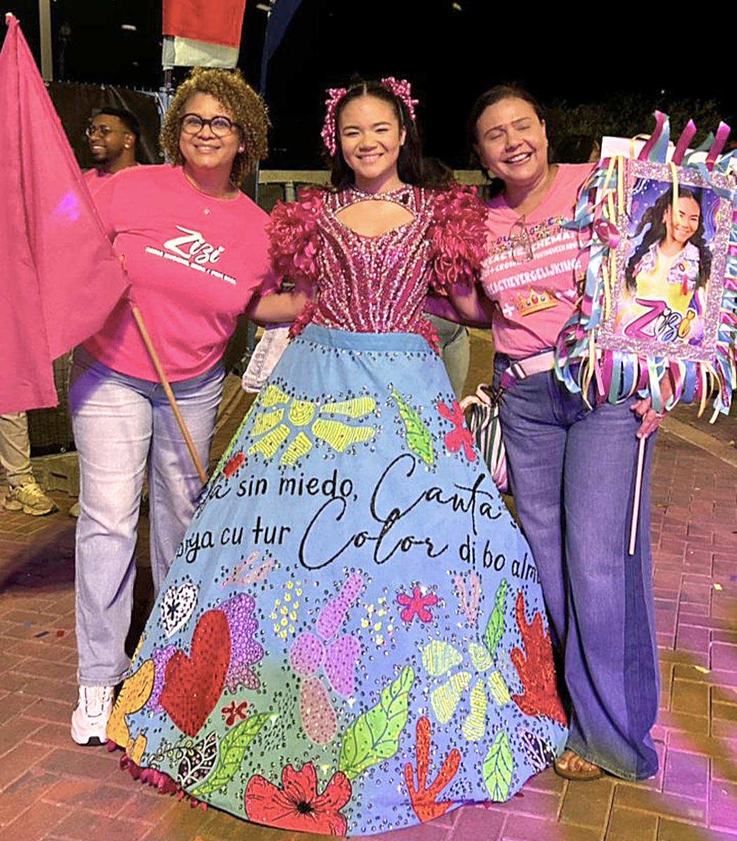 Filomena College MAVO a honra su alumnonan cosechando exito den Carnaval