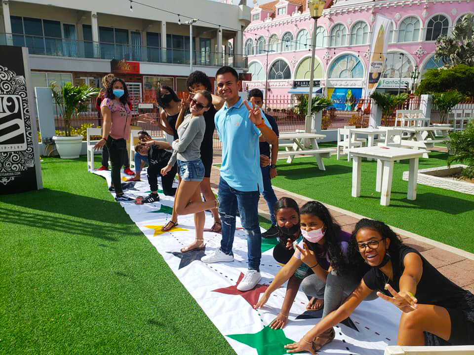 Fundacion Lead By Design y CEDE Aruba ta inicia programa di bario Lead ...