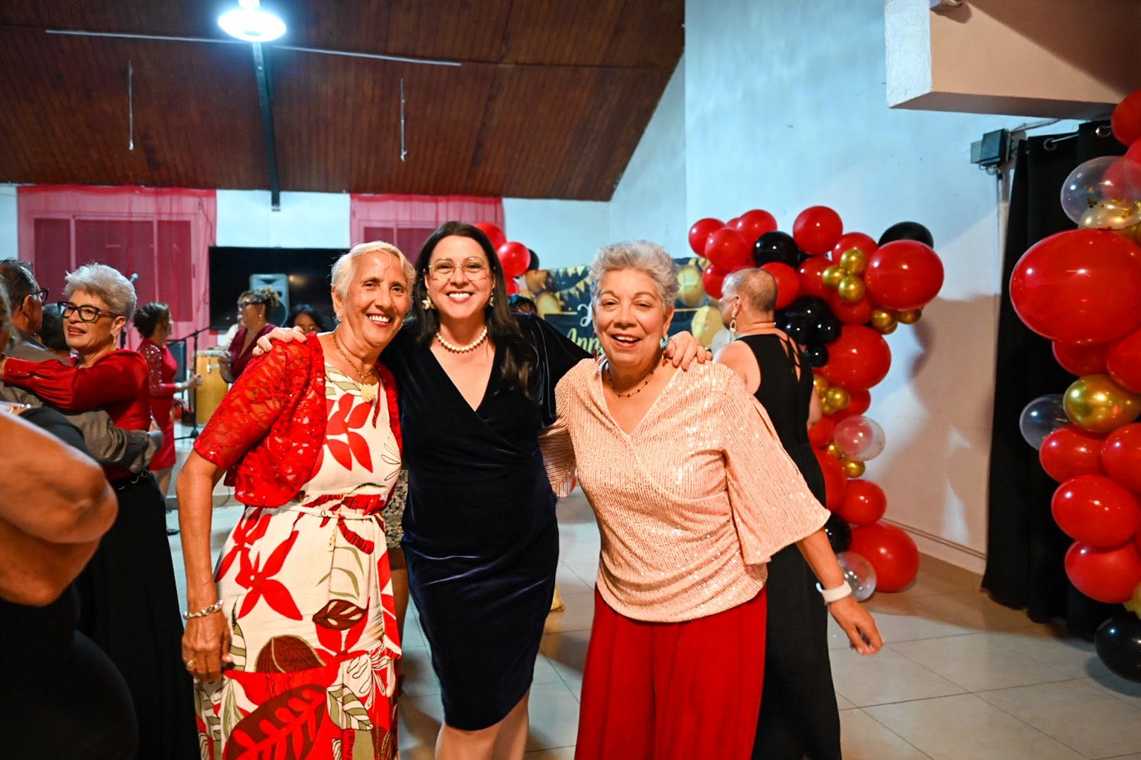 Grupo di Adulto Mayor 'Flor di Aloë' ta celebra nan di 10 aniversario
