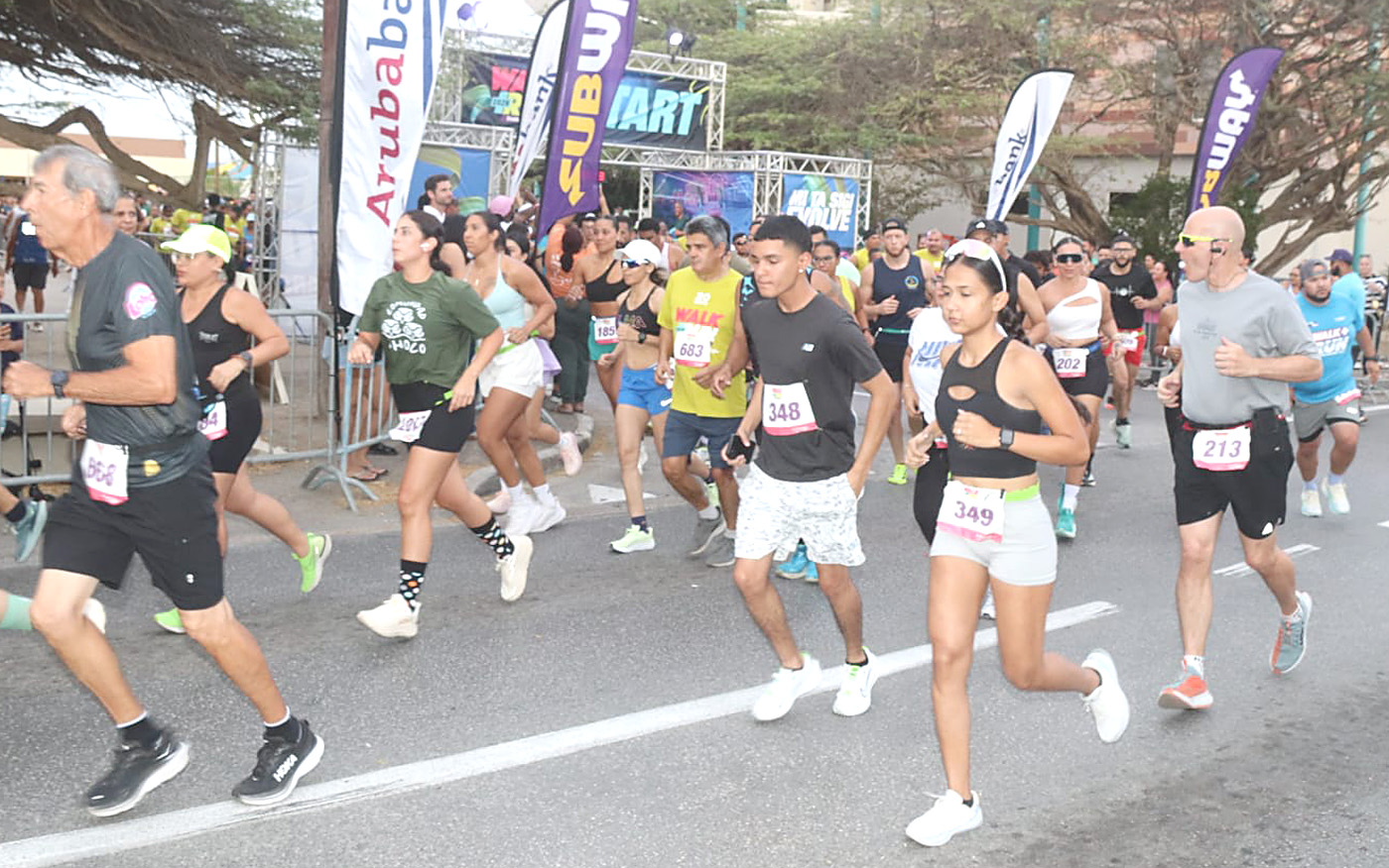 Hopi animo y dedicacion na ruta di Noord di Aruba Bank Walk & Run 2026