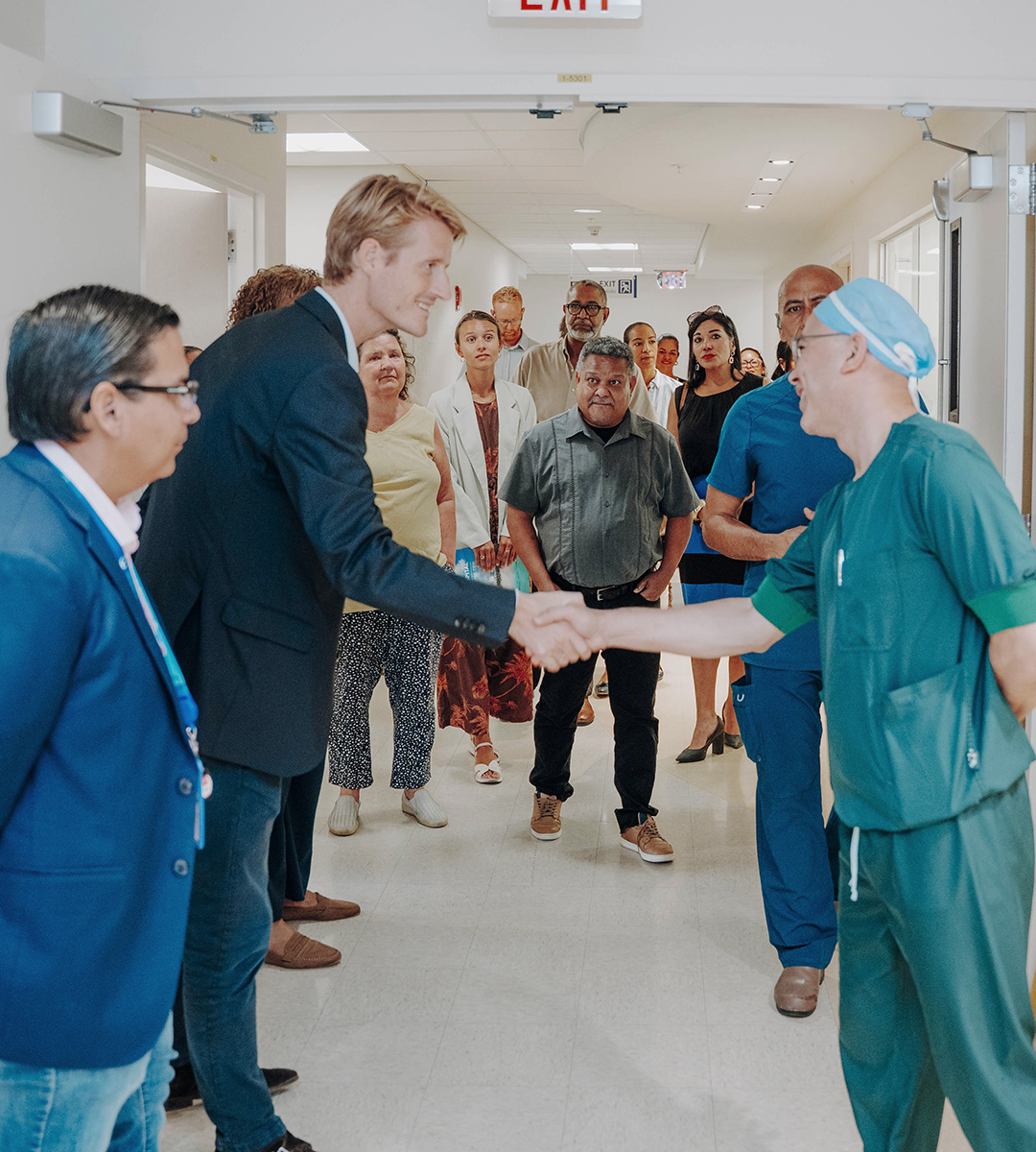 Hospital HOH anfitrion reunion di coordinacion di crisis den cuido medico