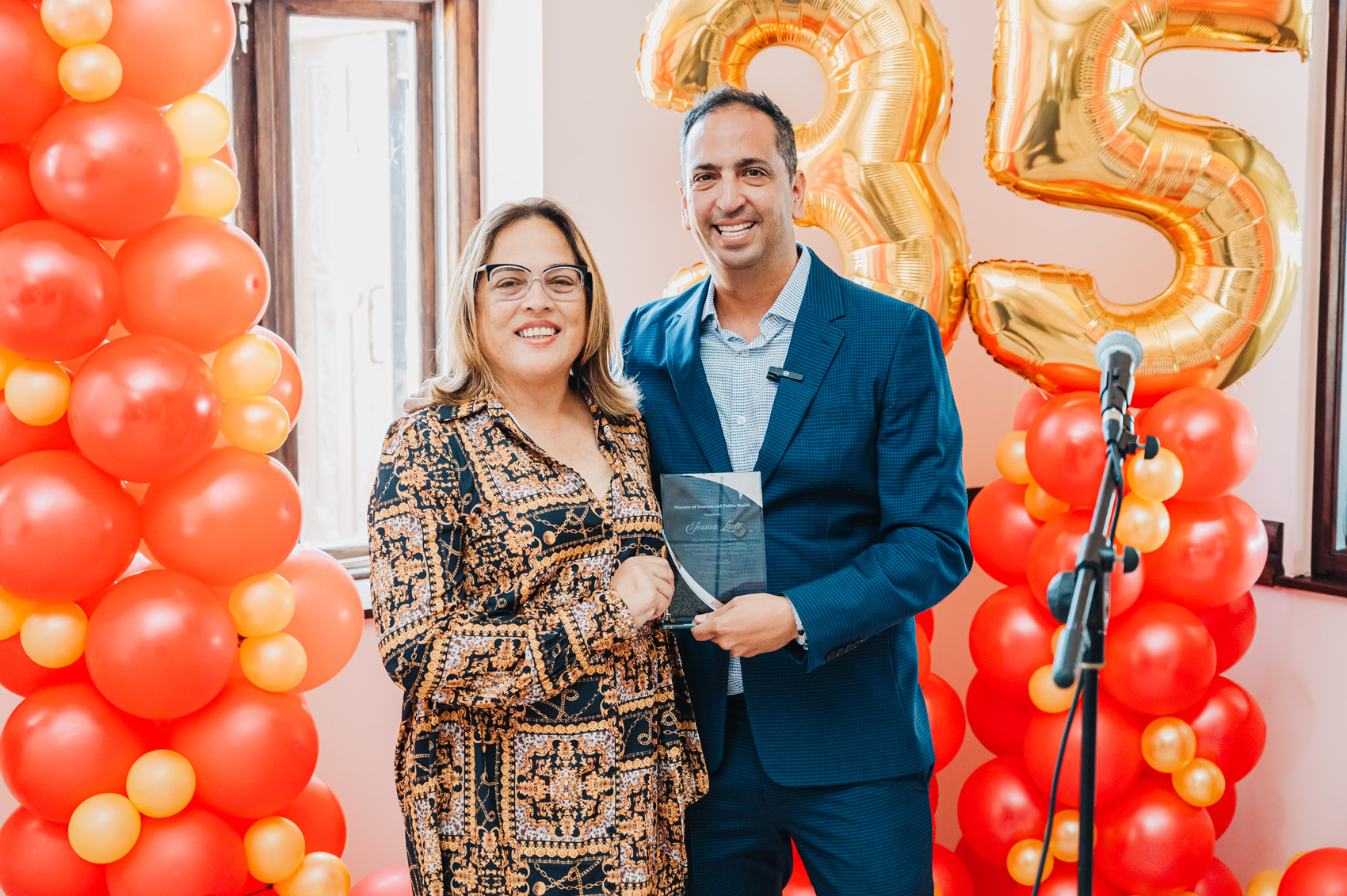 Jessica Lacle a celebra 35 aña di servicio den Hospitalidad