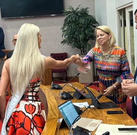 MEP a reconoce servicio di Miss Universe di bishita