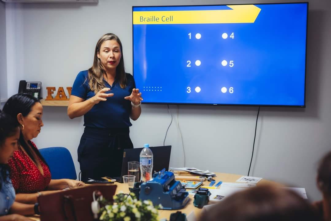 Mercadeo ta tumando lugar di parti di Bestuur di SKOA en conexion cu ...