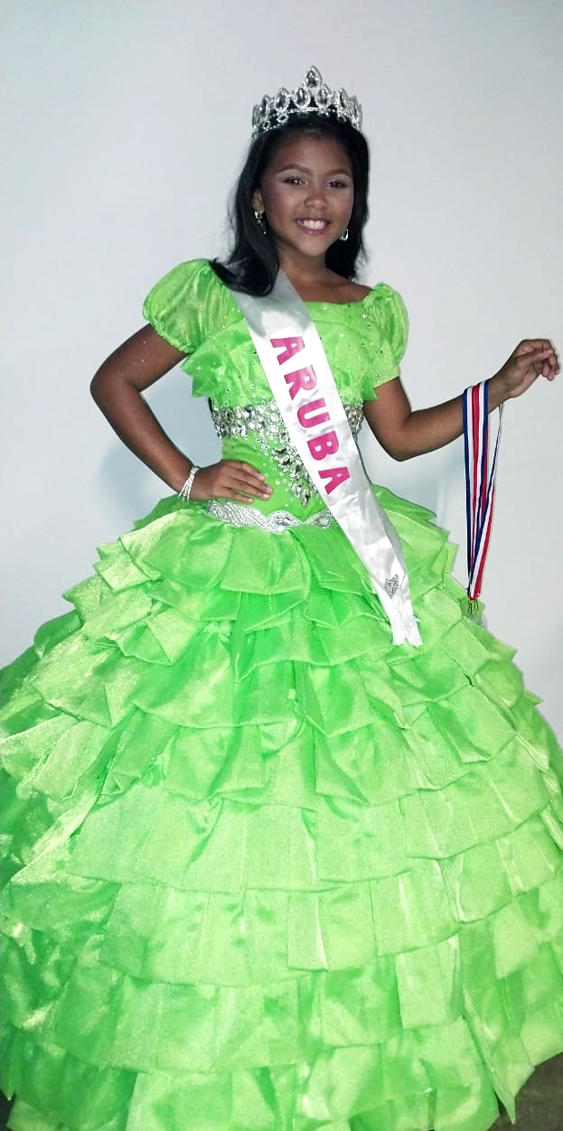 Xamarah Anthonij a conkista e titulo di Vi-Reina Mini Model World 2024 ...