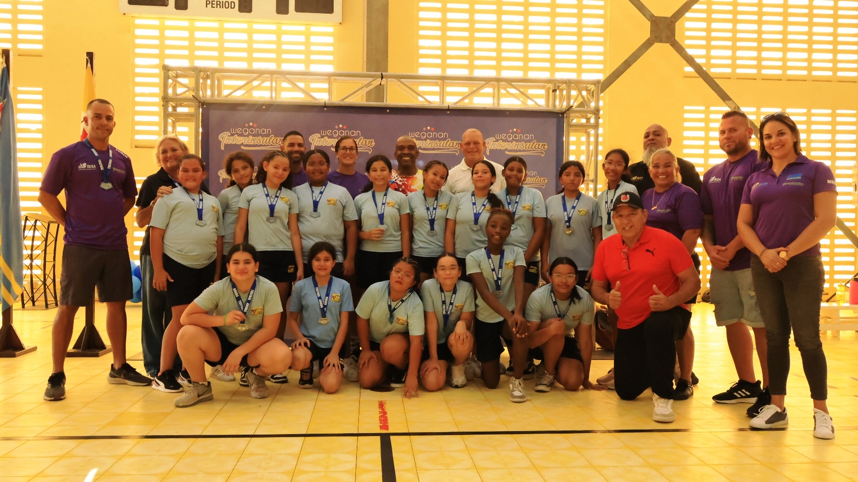 Minister Endy Croes ta felicita Colegio San Hose Campeon y Colegio ...