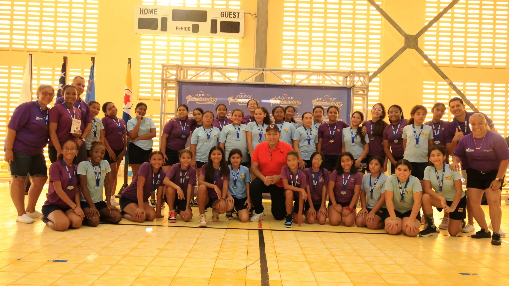 Minister Endy Croes ta felicita Colegio San Hose Campeon y Colegio ...