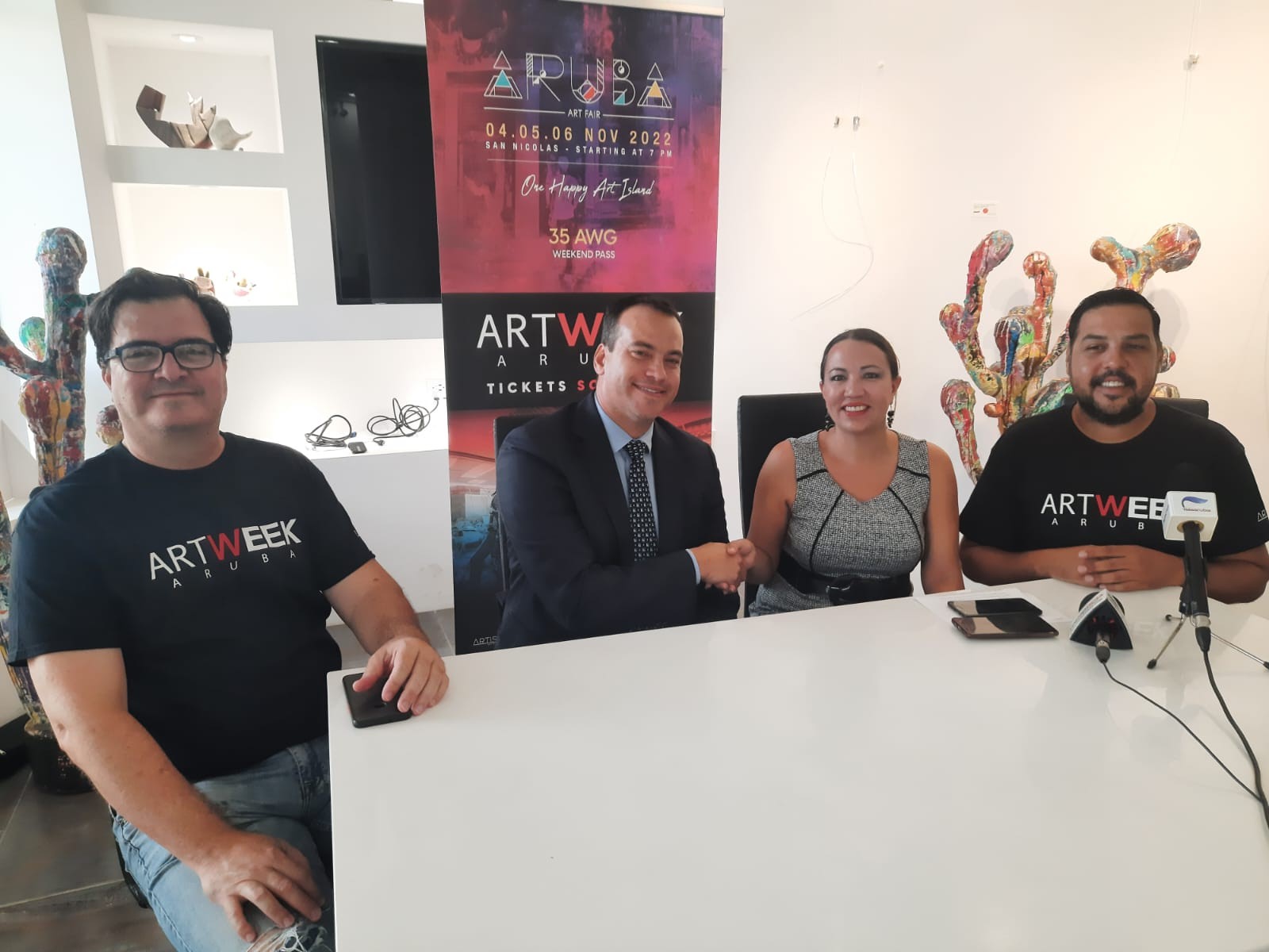 Minister Geoffrey Wever hopi satisfecho cu e colaboracion entre Post ...