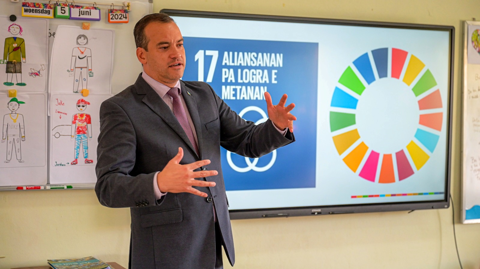 Minister Wever a duna presentacion di Sustainable Development Goals na ...