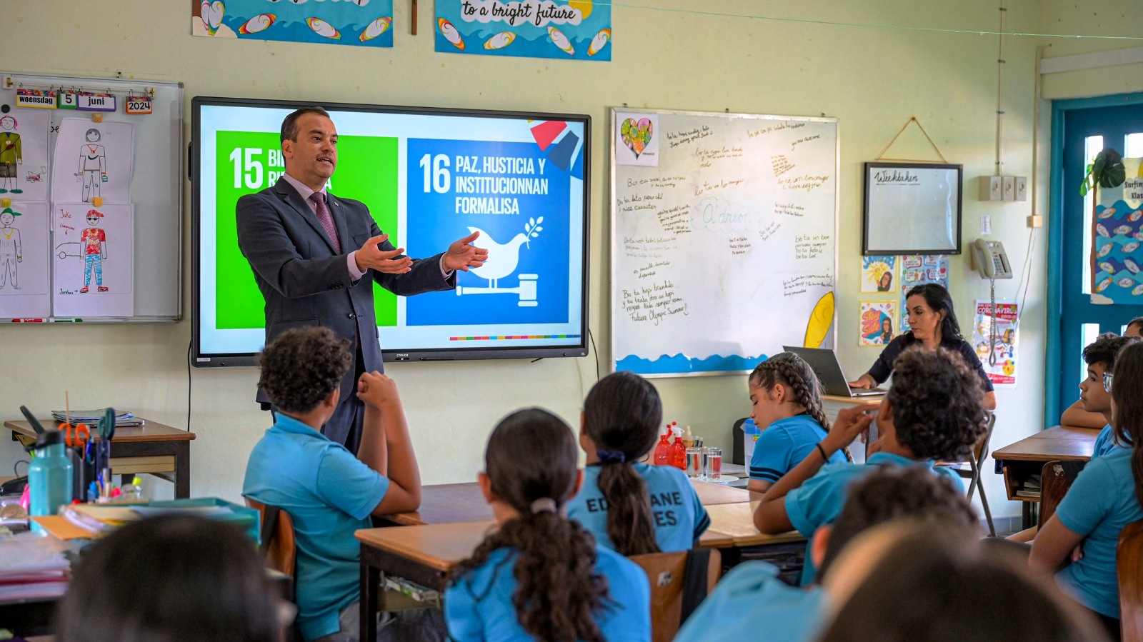 Minister Wever a duna presentacion di Sustainable Development Goals na ...