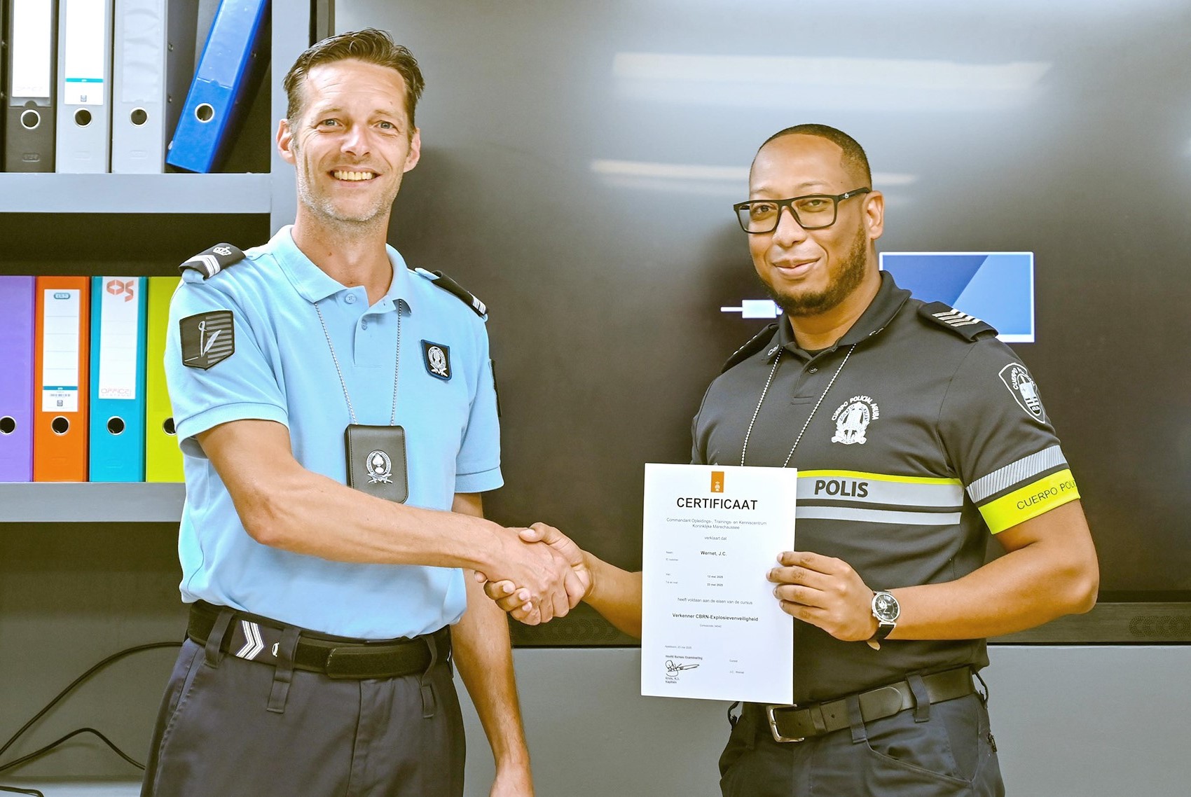 Polis di Aruba y Curaçao den curso di ‘Seguridad di Bom’