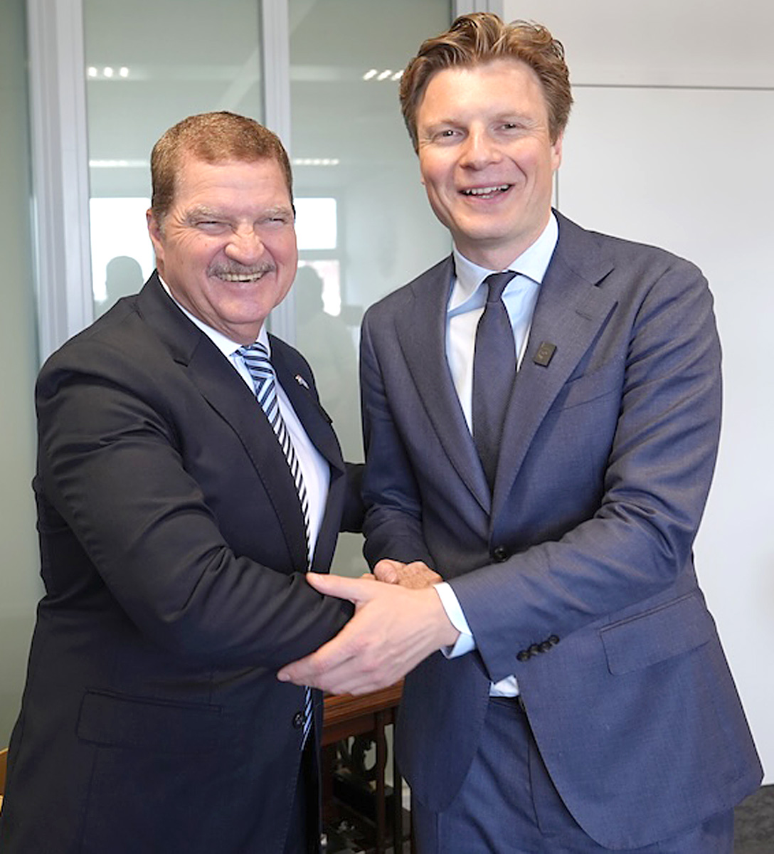Premier Eman a reuni cu lider di fraccion VVD Ruben Brekelmans den ...