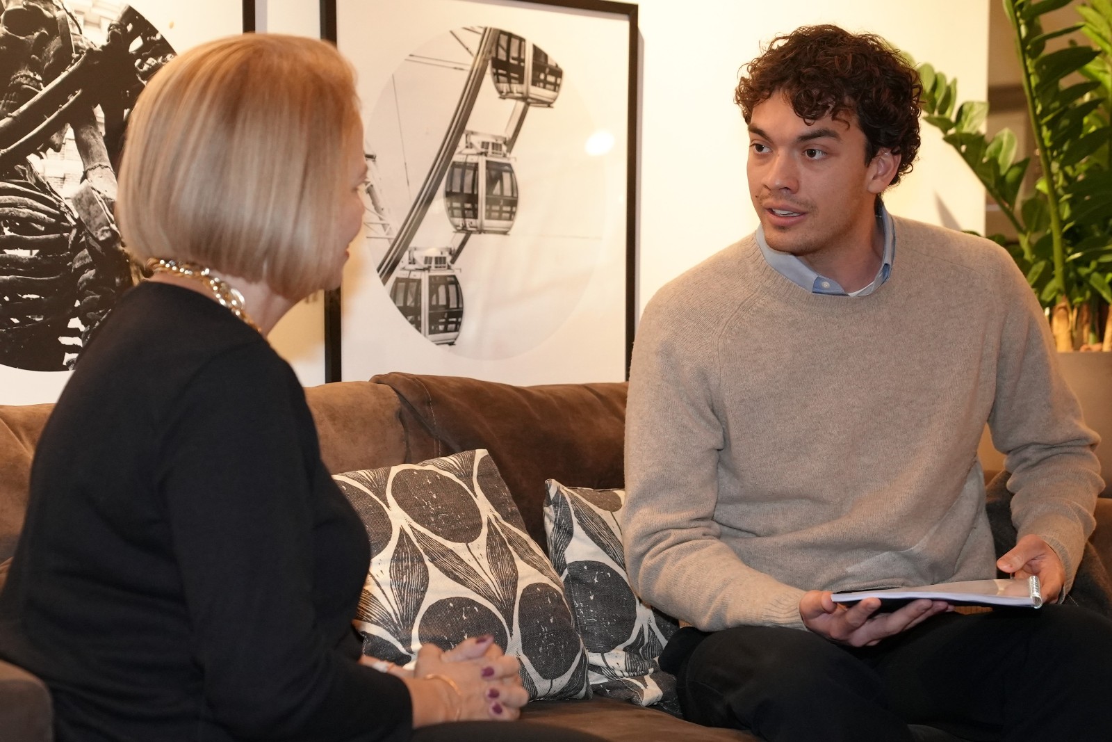 Prome Minister a ricibi tesis di studiante Steven Boekhoudt