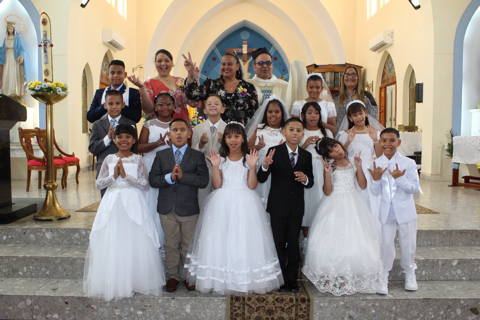 Prome Santa Comunion na Misa Immaculada Concepcion na Santa Cruz