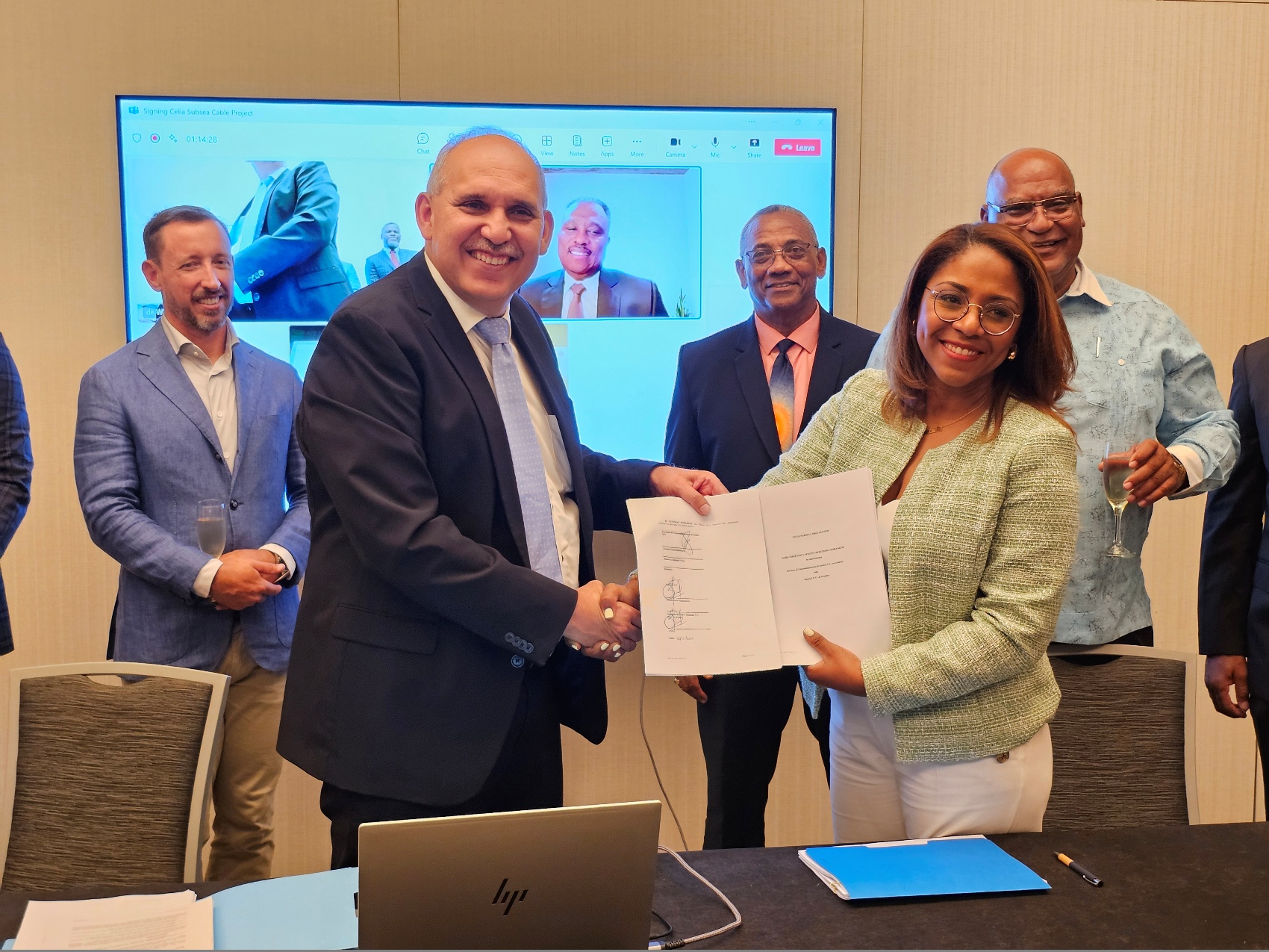 SETAR ta firma contract cu Aquatel pa extension di CELIA pa Corsou