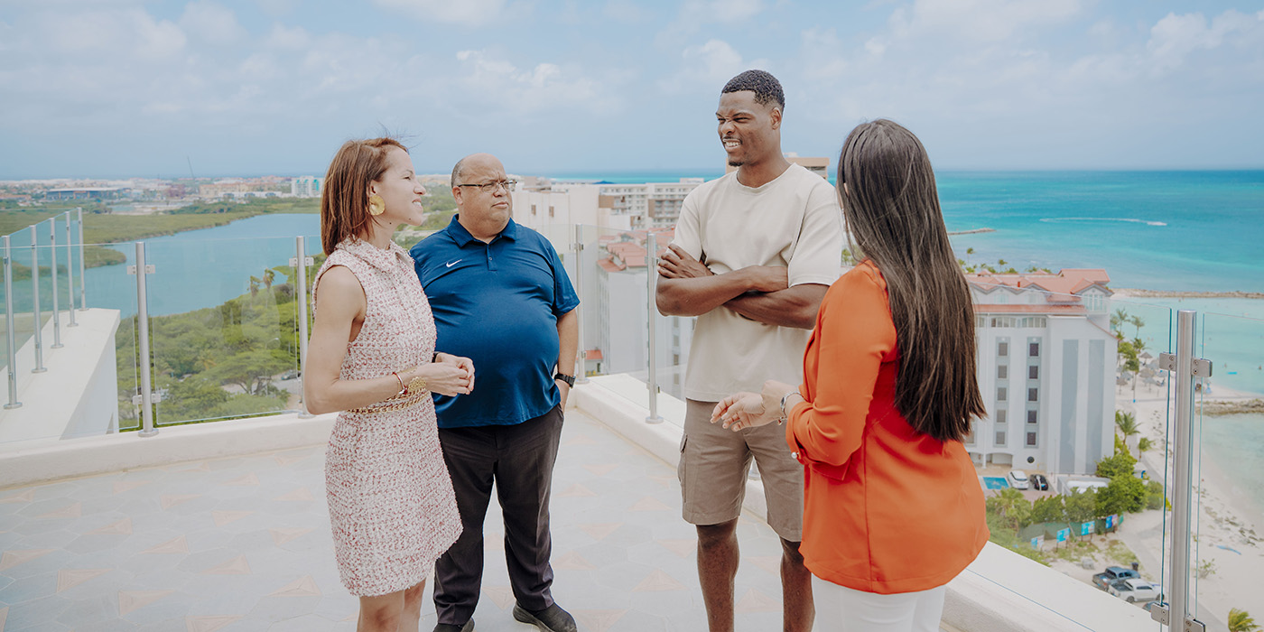 Talento internacional di futbol na Aruba pa regenera energia riba suela ...