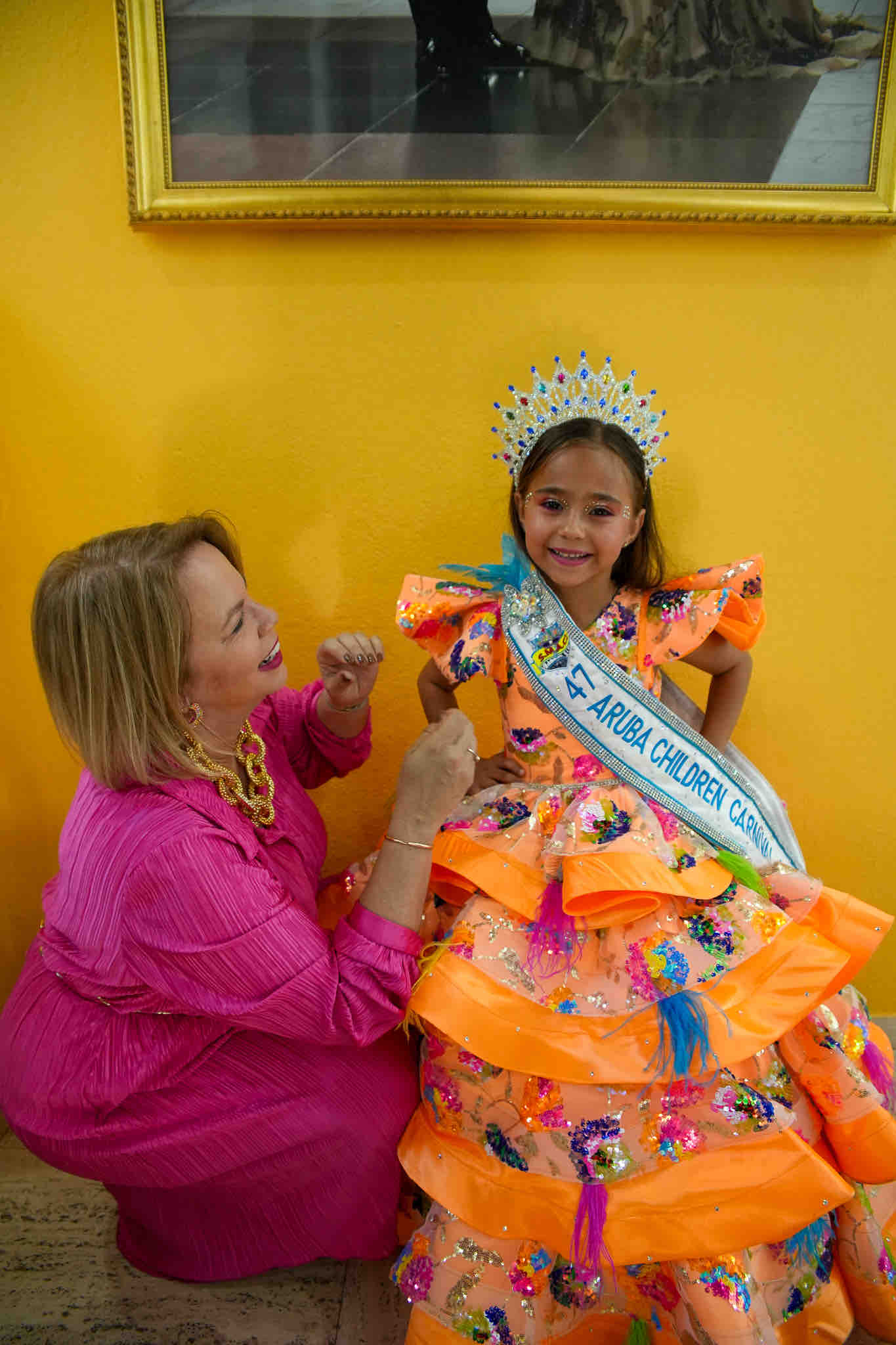 Traspaso di mando simbolico na Prins y Pancho 2024 pa Aruba su Carnaval 70