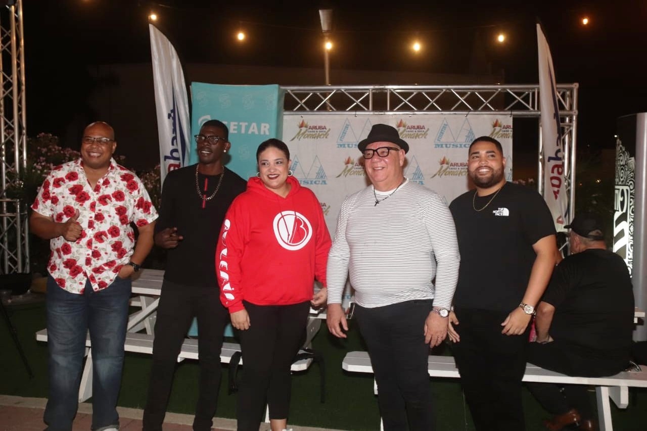Trekmento di lot pa e prefinal di Aruba Caiso and Soca Monarch Festival