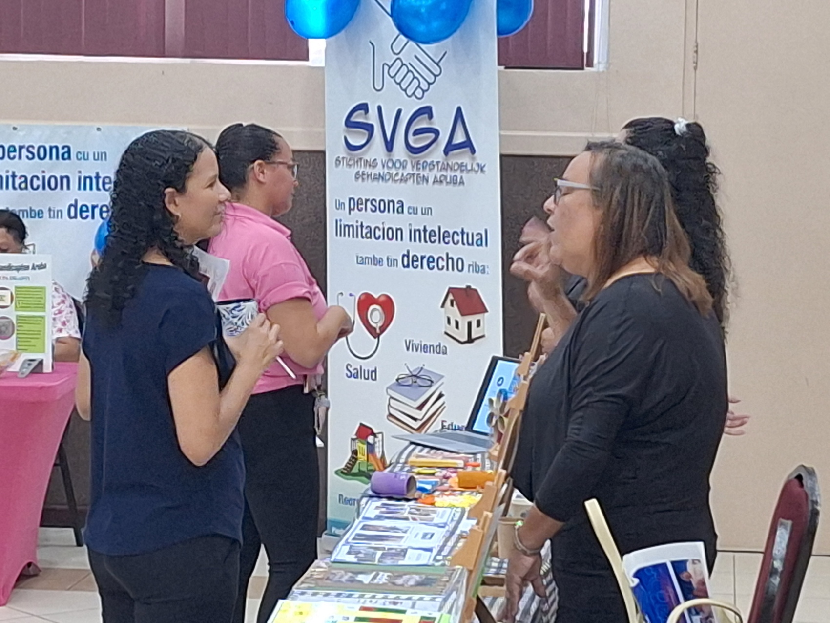 Universidad di Aruba a organisa Carousel Social pa yuda forma ...