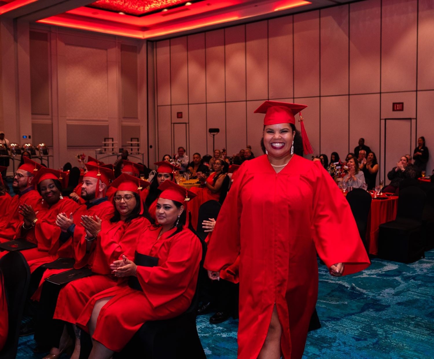 Wind Creek Aruba a honra 21 graduado di nan programa di certificacion GED